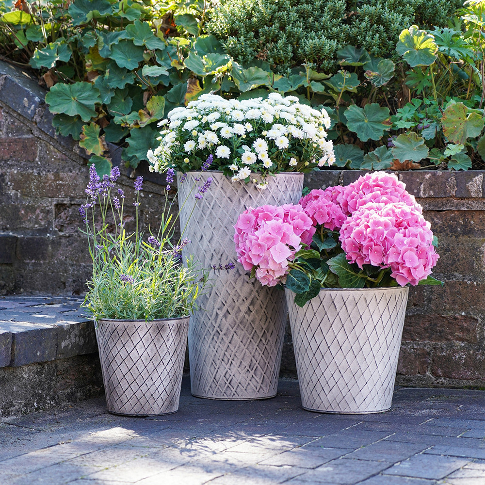 Chatsworth Outdoor Zinc Planter - 320mm x 360mm | Drainage Superstore®