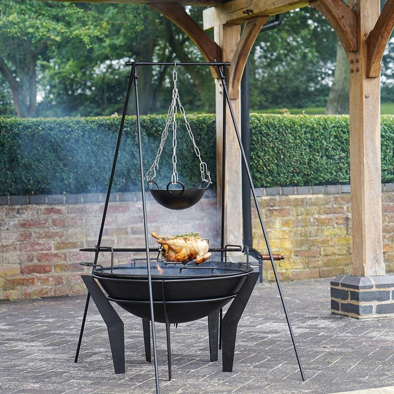 Colorado Black Outdoor Metal Cooking Stand with Chain - 1360mm x 960mm ...