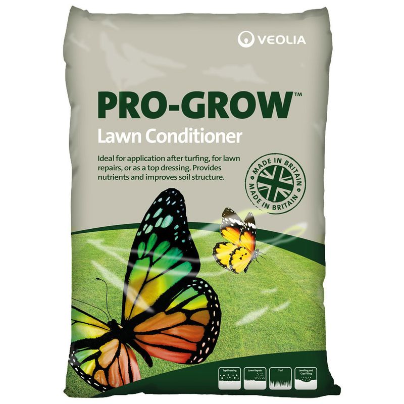PRO-GROW Lawn Conditioner (33 x 25L Bags) - 825L | Landscaping Superstore®
