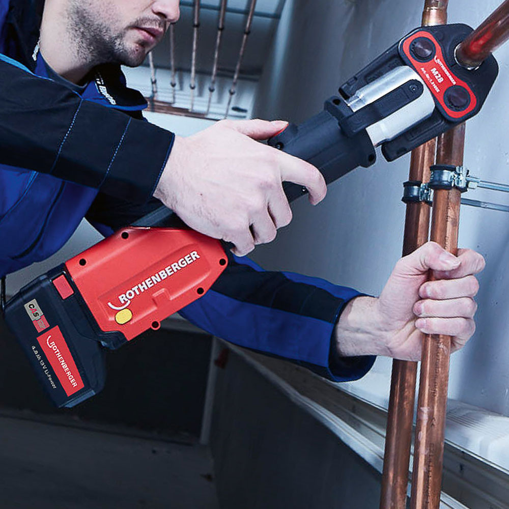 DISCON-ROTHENBERGER ROMAX 4000 Set with M profile Jaws, Battery, Charger and Carry Case ...