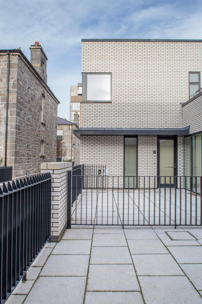 Tobermore Mayfair Flag Concrete Paving Slabs Silver 400mm x 400mm x ...