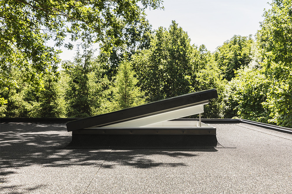 VELUX CVU 2093SA SOLAR Flat Glass Double Glazed Rooflight | Roofing ...