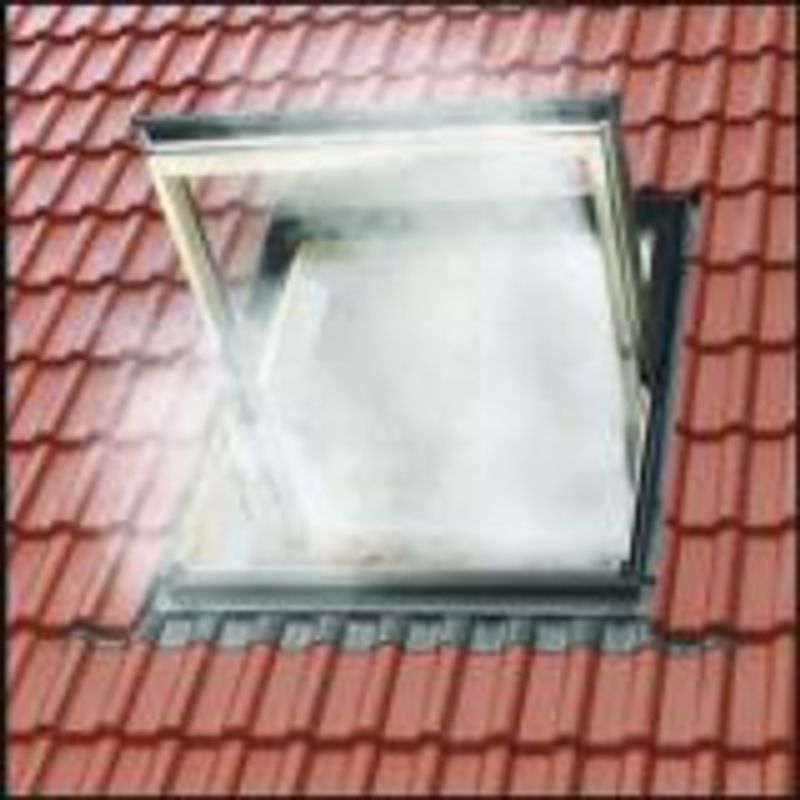 VELUX 1.5m2 Smoke Vent. System - Tile (Special Conservation Style ...