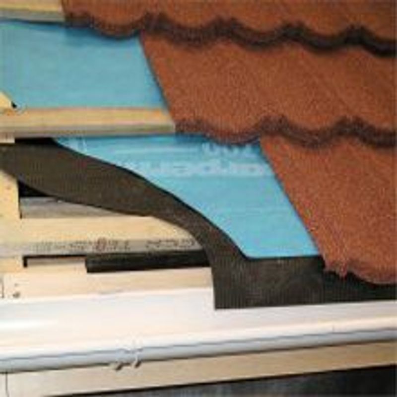 AeroDek Single Sheet Eaves Guard 400 - 1m Length | Roofing Superstore®