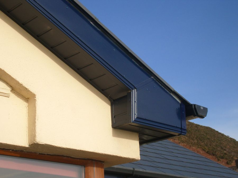 uPVC 175mm Fascia Board (10mm Cappit Square Edged) 5m - Regal Blue ...