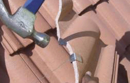 Monier Redland Kro-clip (9142) - Pack of 50 | Roofing Superstore®