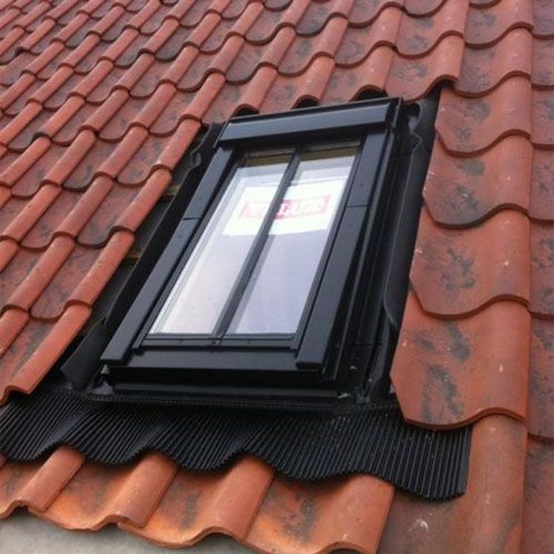 VELUX GGL M08 SD5W1 Conservation Window 78cm x 140cm Tiles 120mm Thick ...