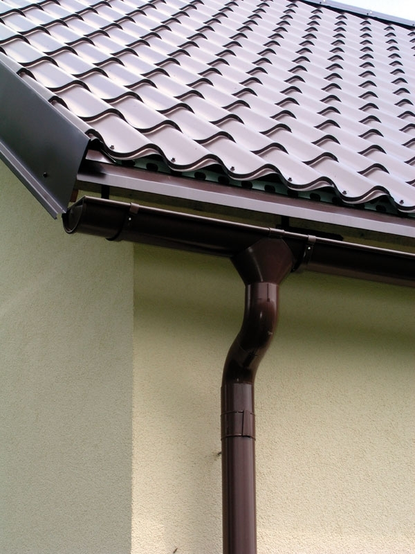 Lindab 150mm Half Round Gutter - Coffee Brown | Roofing Superstore®