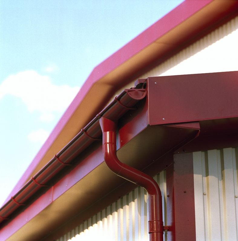 Lindab 125mm Half Round Steel Guttering - Dark Red | Drainage Superstore®