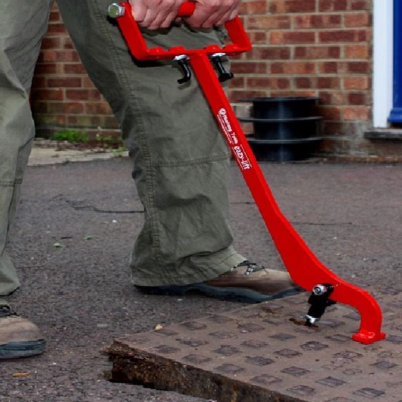 Mustang Tools Eazy-Lift Manhole Cover Lifter | Drainage Superstore®